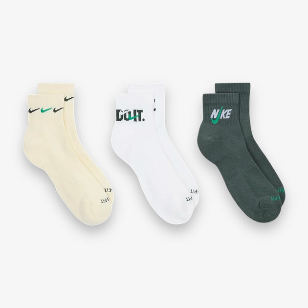 Nike socks 3 pack 3 swoosh DH3827-901 – Sneaker Junkies